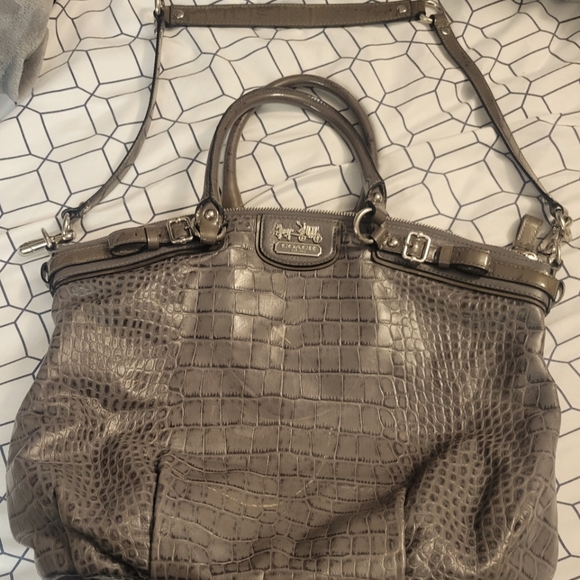 Coach | Bags | Coach 8622 Madison Lindsey Emb Leather Croc Gray Bag ...